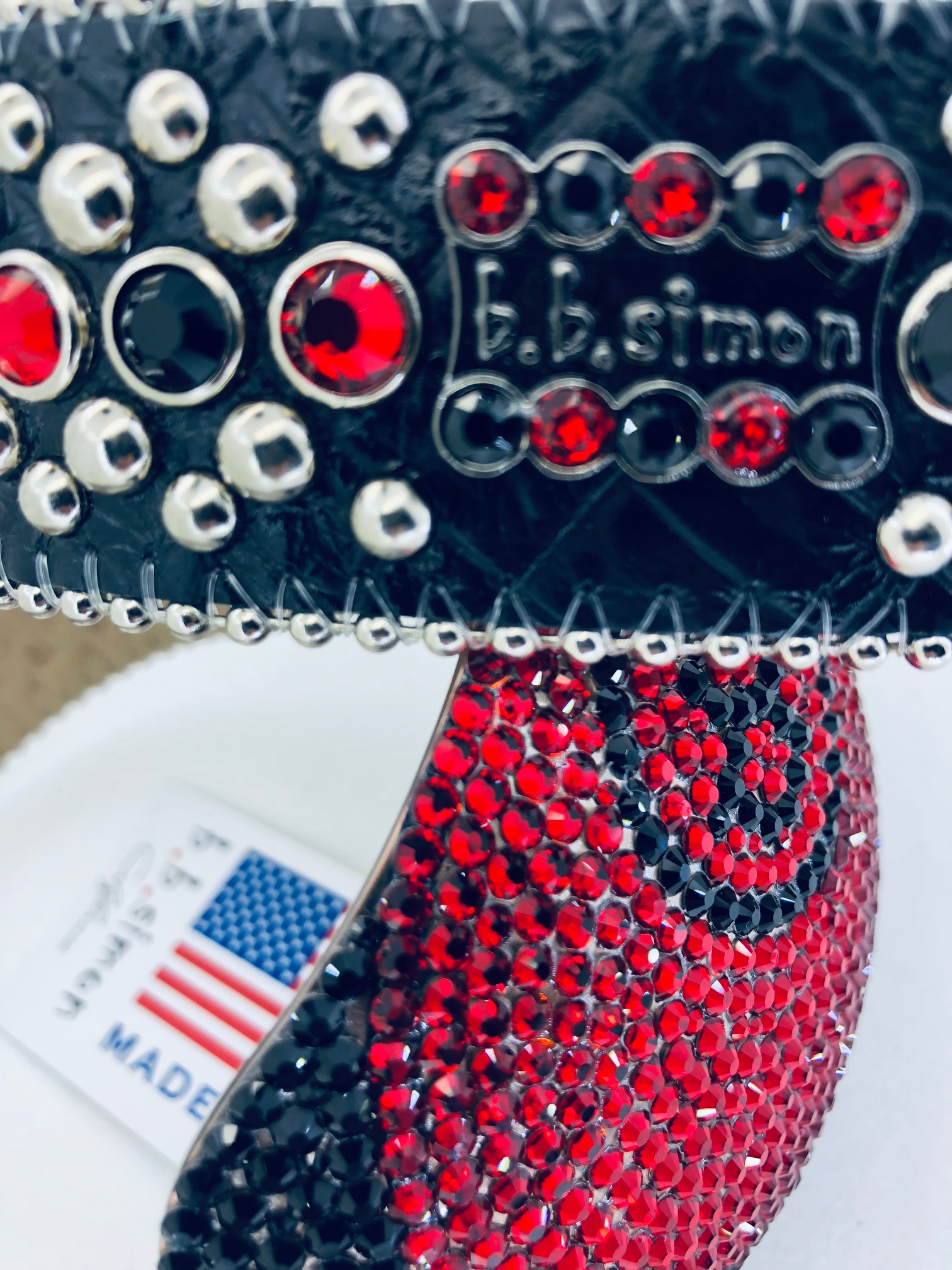 The 8-Ball – Red – B.B. Simon®